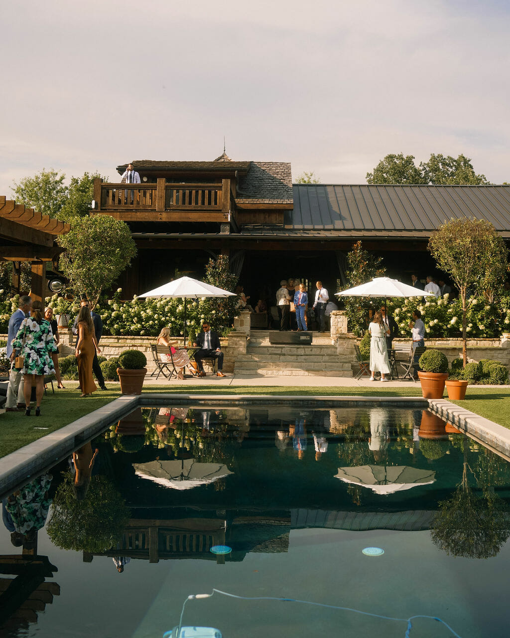 REAL WEDDING: JuLIA & JOSH's private estate Wedding Weekend - Envy ...